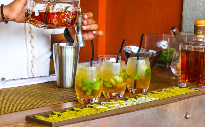 450 Bartender Jokes That Will Shake Up Your Sense of Humour